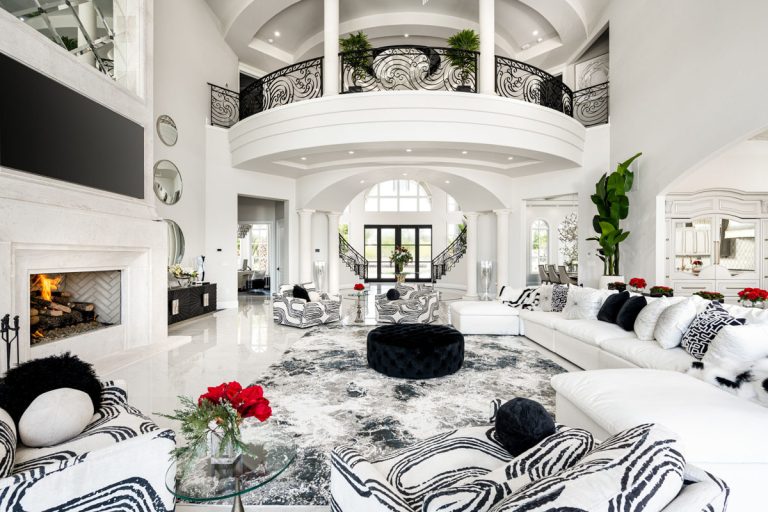 Modern Luxury Mansion with Classic Design Elements