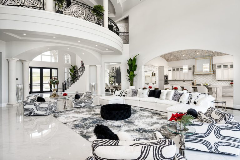 Modern Luxury Mansion with Classic Design Elements