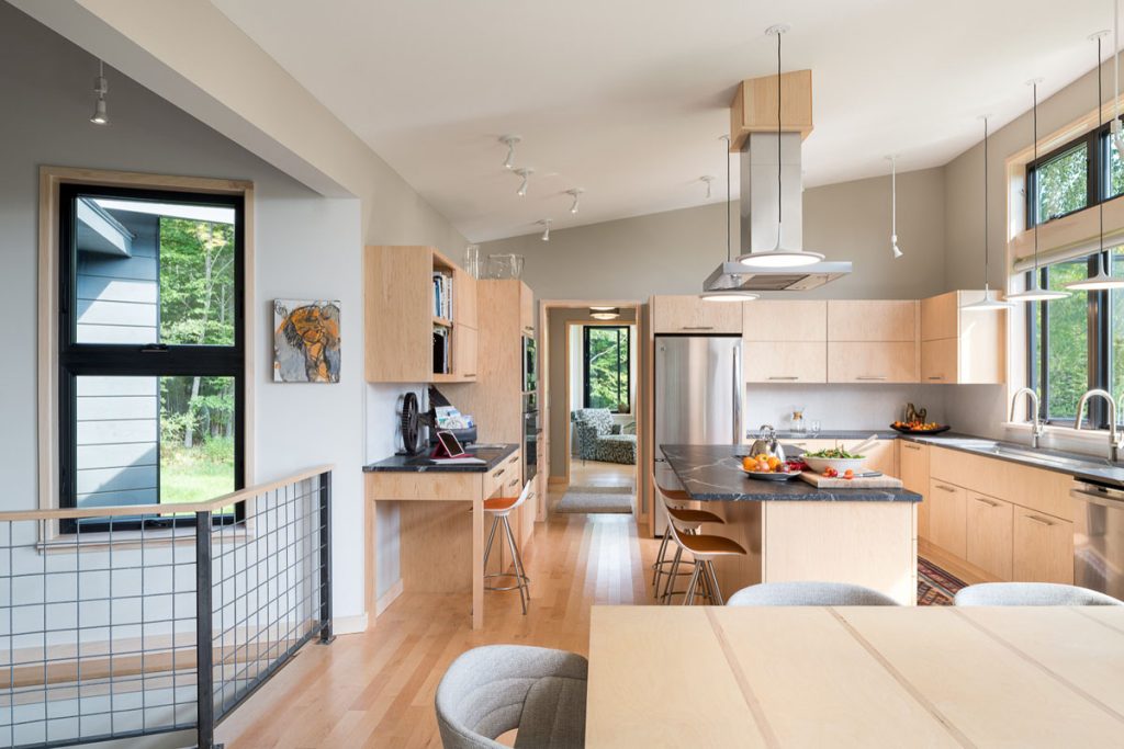 A Modern Take on Midcentury Design in Vermont’s Countryside