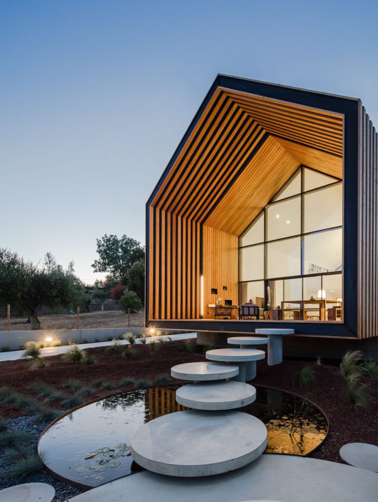 Geometric Proportional House Built on a Rectangular Piece of Land ...