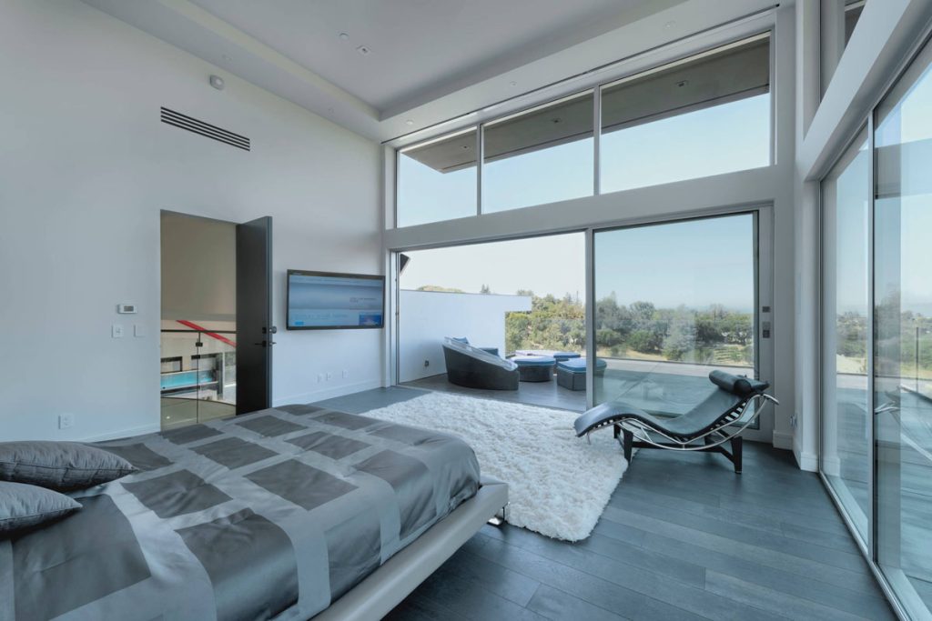 Ultra Modern High Tech Home Inspired by Science Fiction