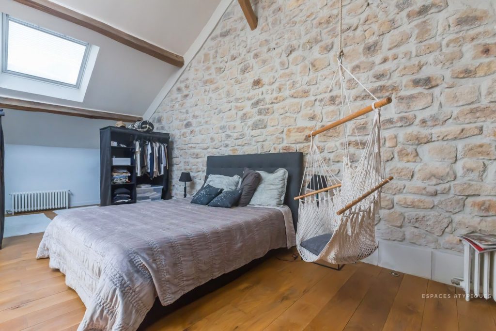 Former Stable Near Paris Converted into a Modern Residential Loft ...