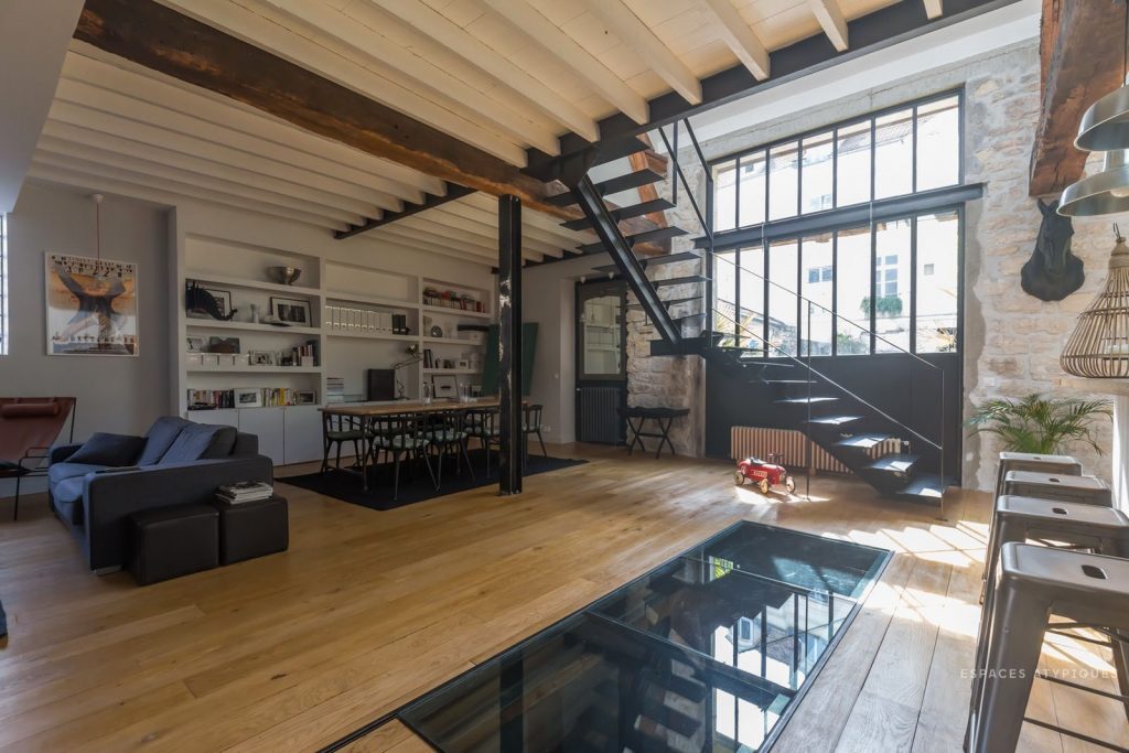 Former Stable Near Paris Converted into a Modern Residential Loft ...