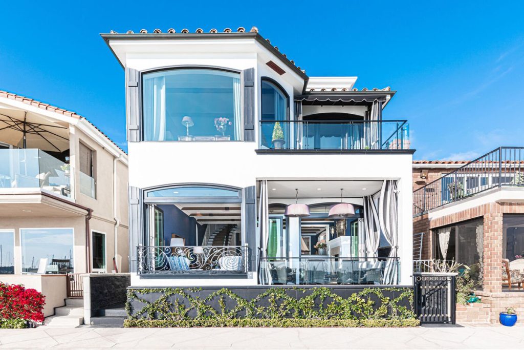 Lido Isle Luxuriously Crafted Bayfront Home with Amazing View