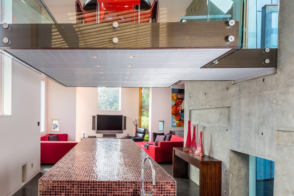Iconic Oceanfront House on Vancouver Island with Cutting-Edge Design ...