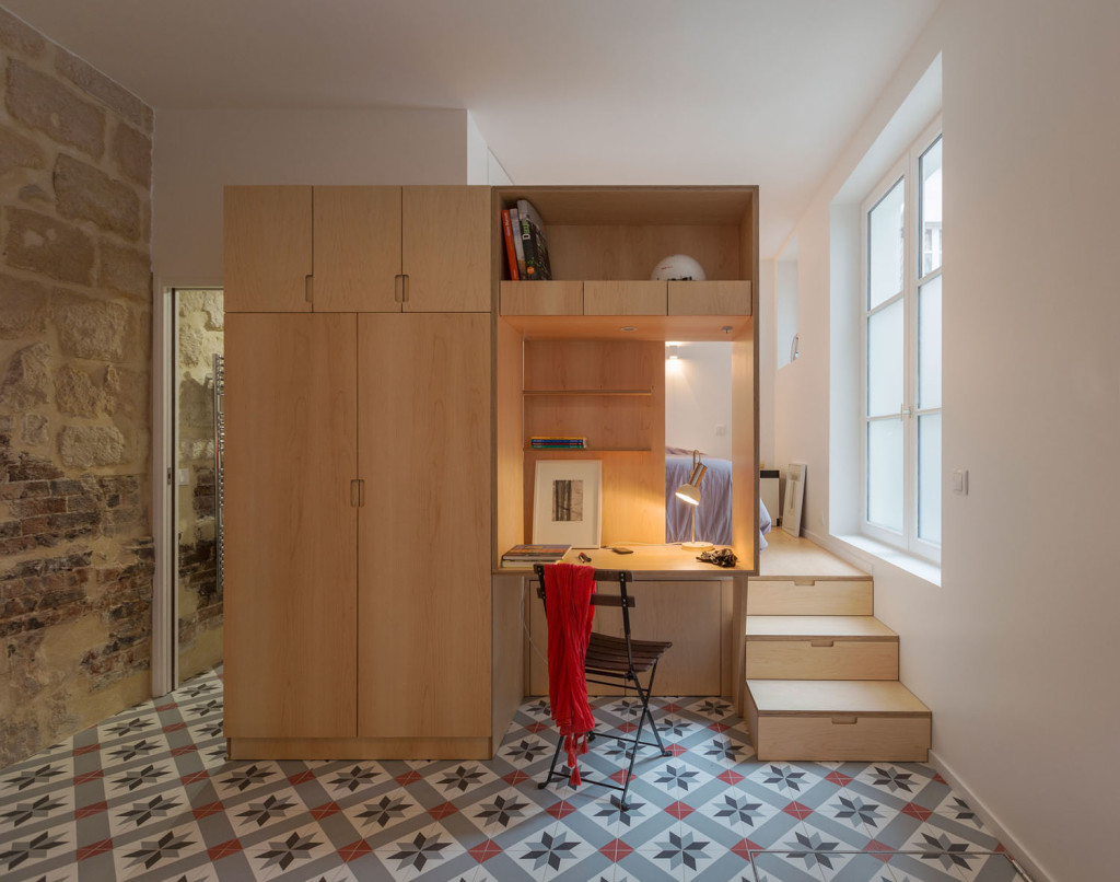 Modern Paris Studio Flat In A 17th Century Mansion Townhouse ...
