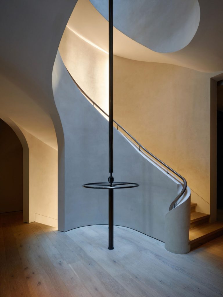 Modern Redesign of a New York City Residence Brings The Outside In ...