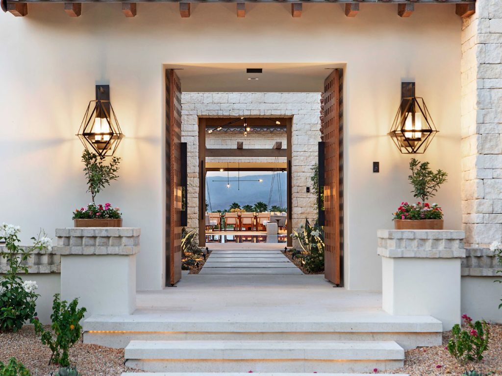 The Simple Elegance of a Hacienda-Style Ranch in La Quinta