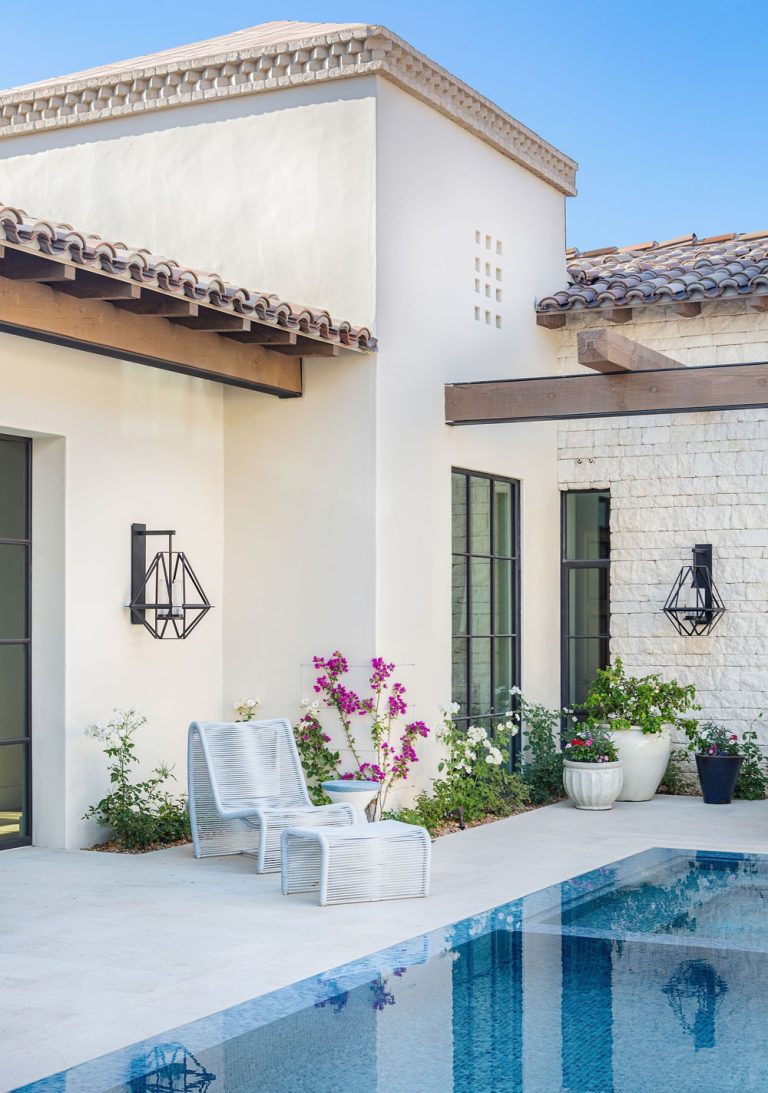 The Simple Elegance of a Hacienda-Style Ranch in La Quinta