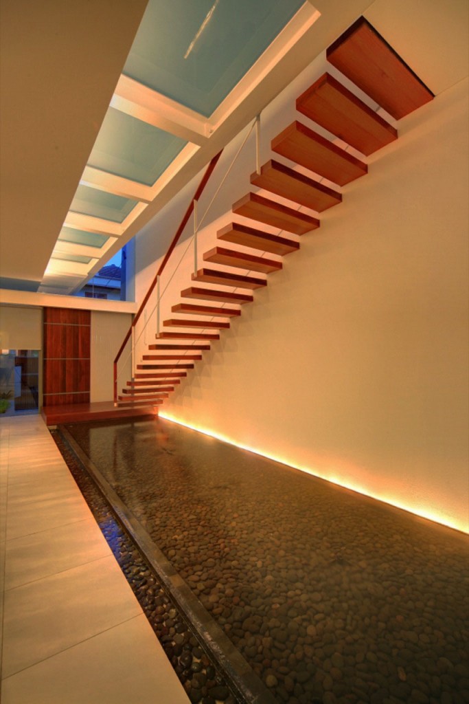 Narrow House Maximizes Space On Three Floors | iDesignArch | Interior ...