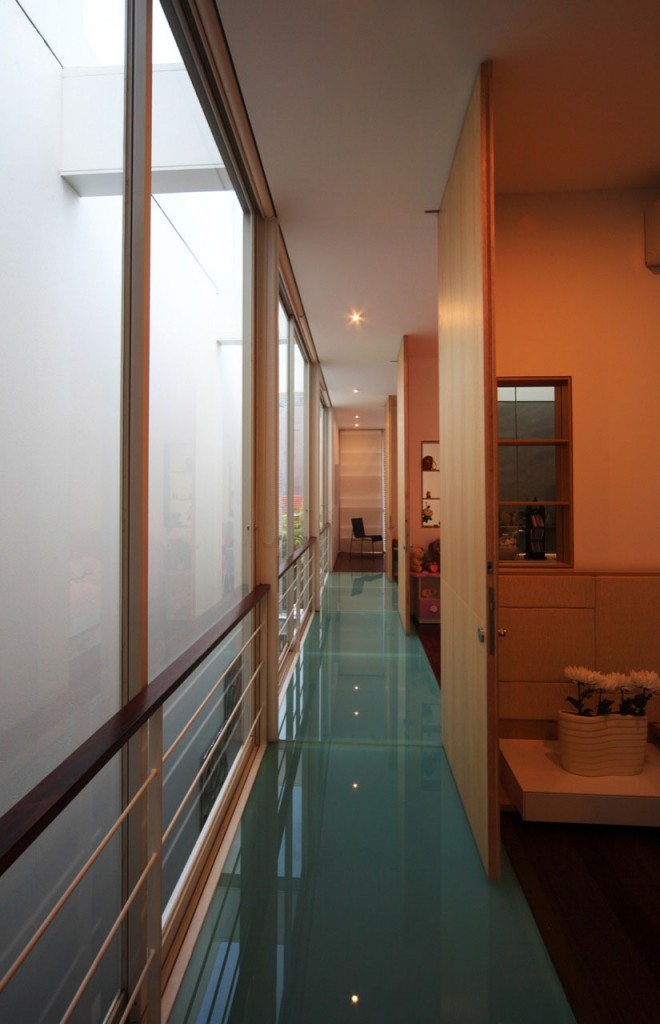 Narrow House Maximizes Space On Three Floors | iDesignArch | Interior ...