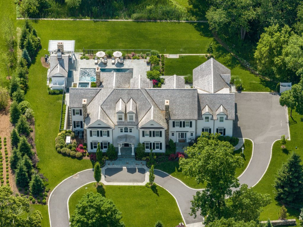 Traditional Colonial Style Estate Home on Hemlock Hill