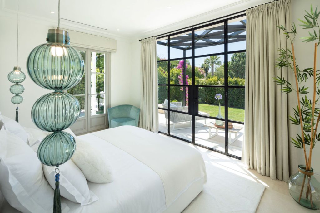 Classic Provençal Style Courtyard Villa in Costa del Sol