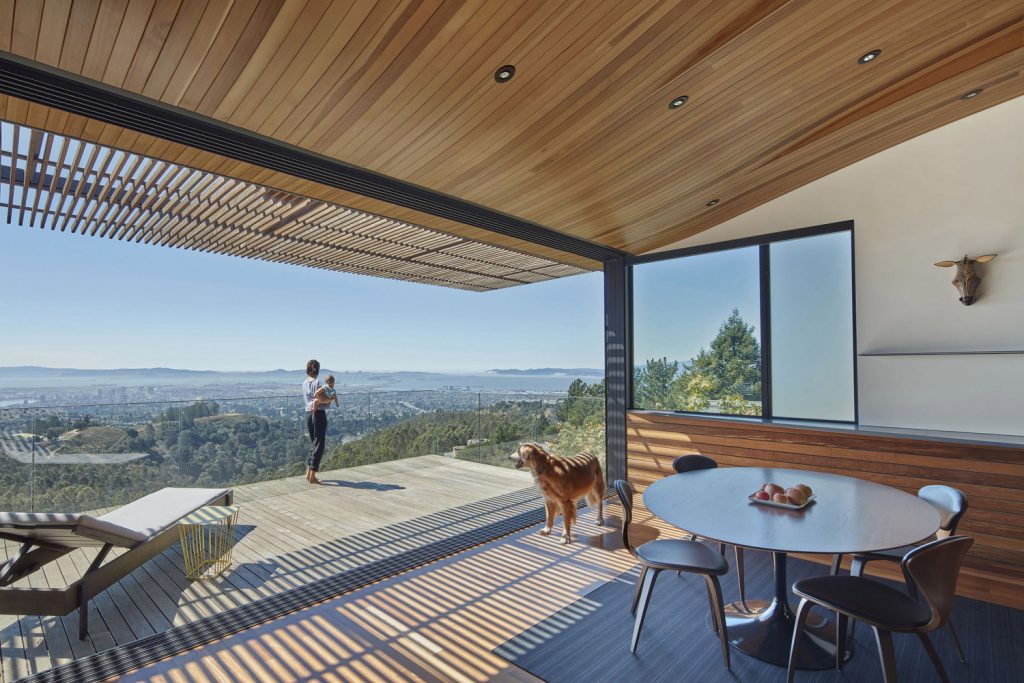 Stunning Mountain Top House Overlooking Oakland | iDesignArch ...