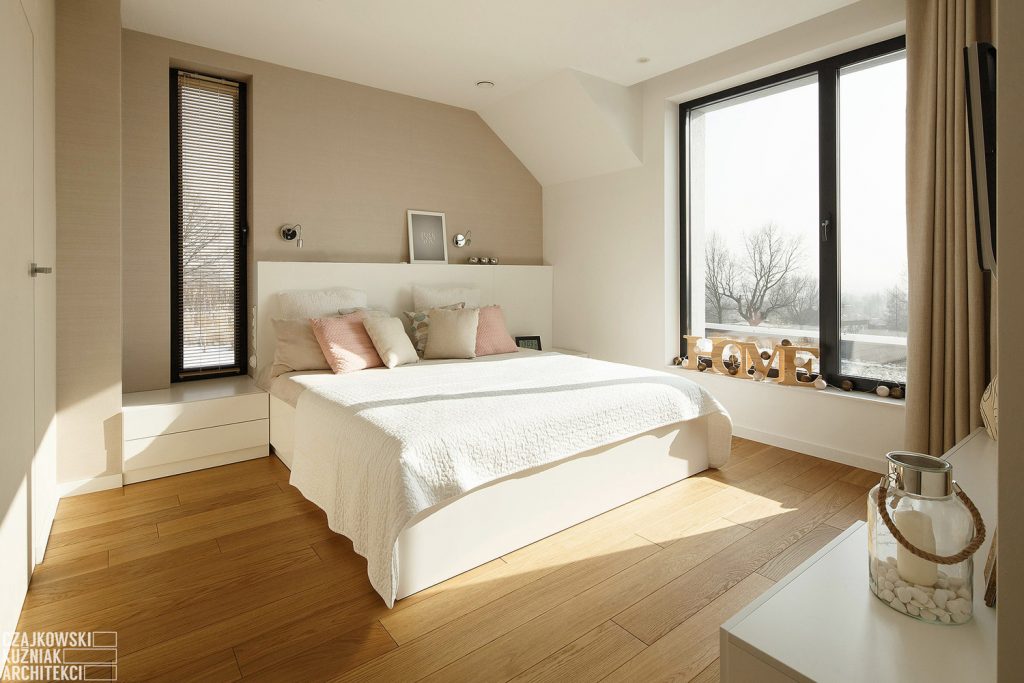 Timeless Minimalist Family Home with Light Wood and White Color Scheme ...