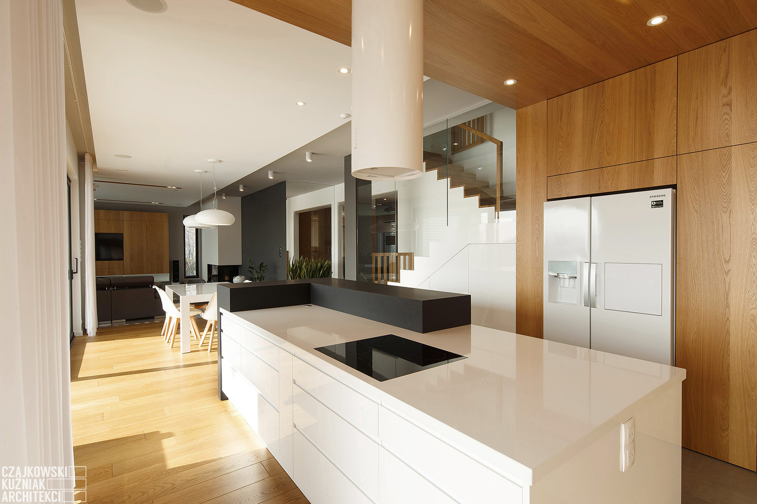 Poland-Modern-Home-Interior-Black-White-Light-Wood-Color-Scheme_3 ... Poland-Modern-Home-Interior-Black-White-Light-Wood-Color-Scheme_3 ...