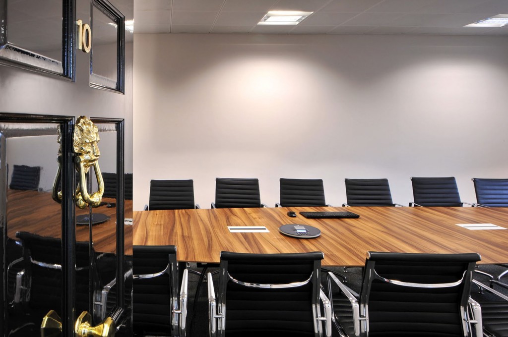 Inspiring British Office Interior Design At Rackspace | iDesignArch ...