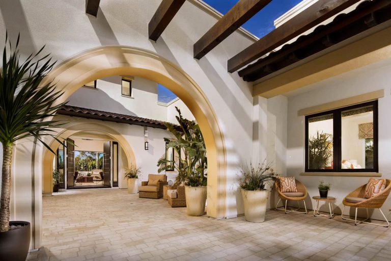 Classic Contemporary Spanish Style Courtyard House Classic Contemporary Spanish Style Courtyard House