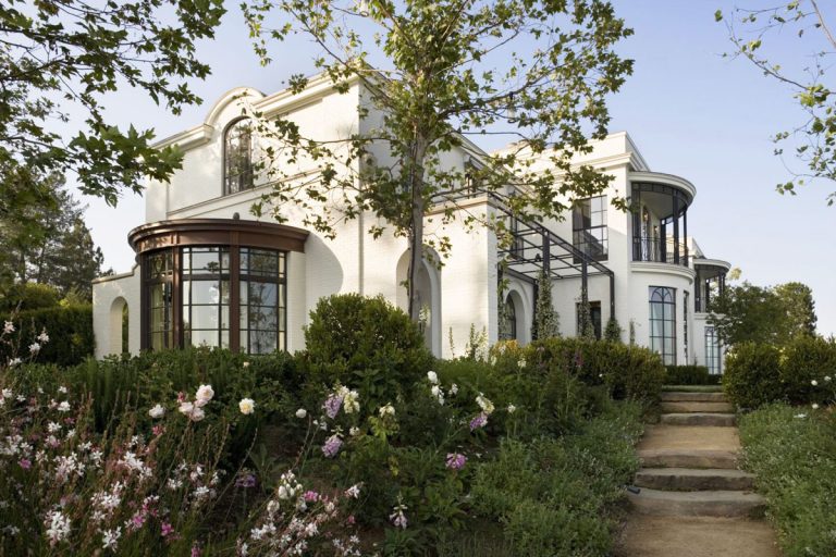 Contemporary Mansion Inspired by Regency Architecture