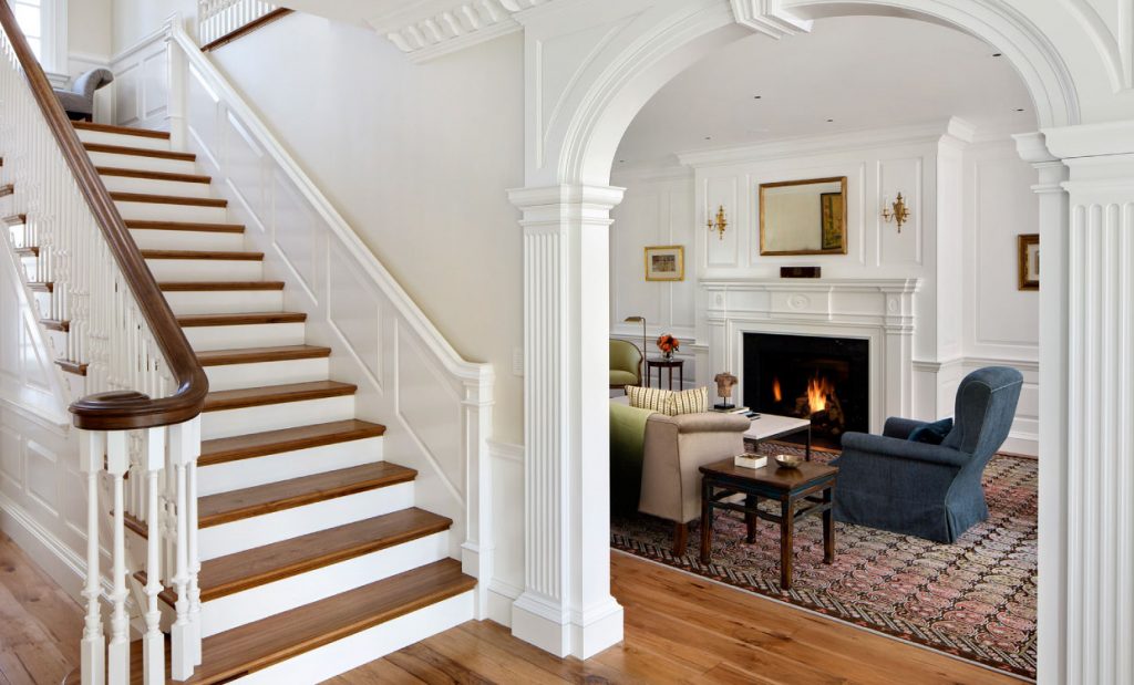Crown Moulding Dominates This Updated Neoclassical American Federal ...
