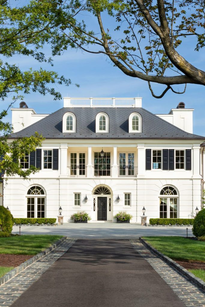 Stately American Federal Style Mansion on the Potomac River