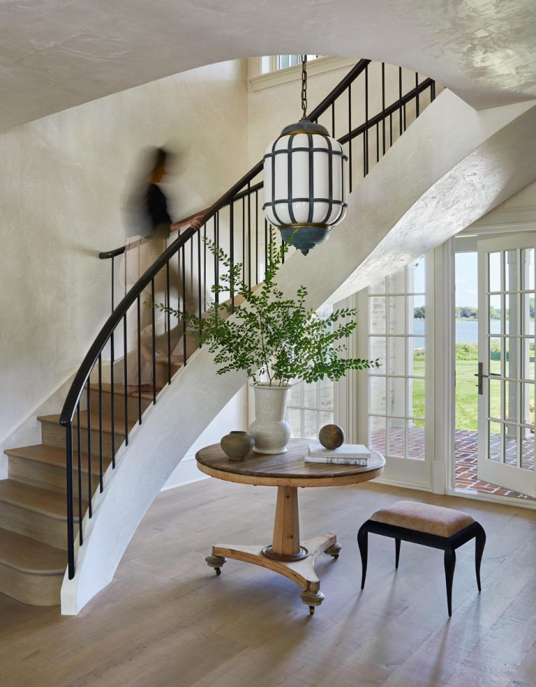 A Chesapeake Bay Georgian Colonial Estate in an Idyllic Setting