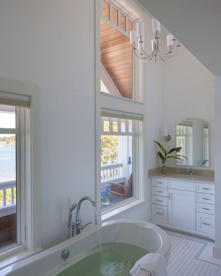 Charming Seaside Cottage Offers the Perfect Cape Cod Escape