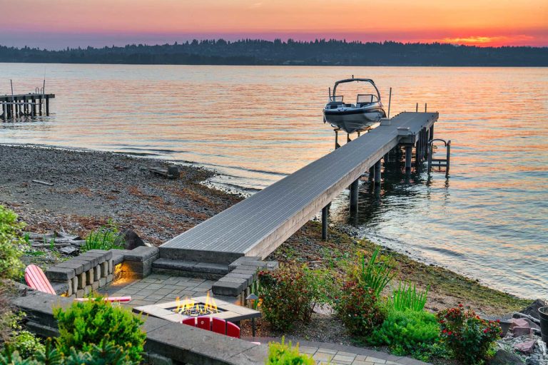 Luxurious Lakefront Dream Home with Private Dock and Beach