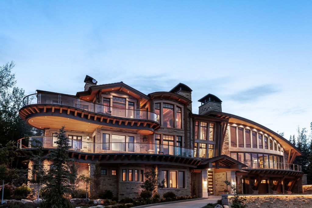 Luxury Resort-Like Mountaintop Home with Dramatic Architecture