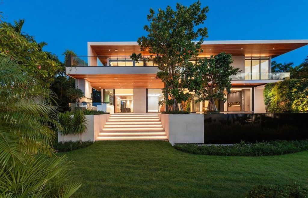 David and Victoria Beckham’s Miami Beach Waterfront Mansion