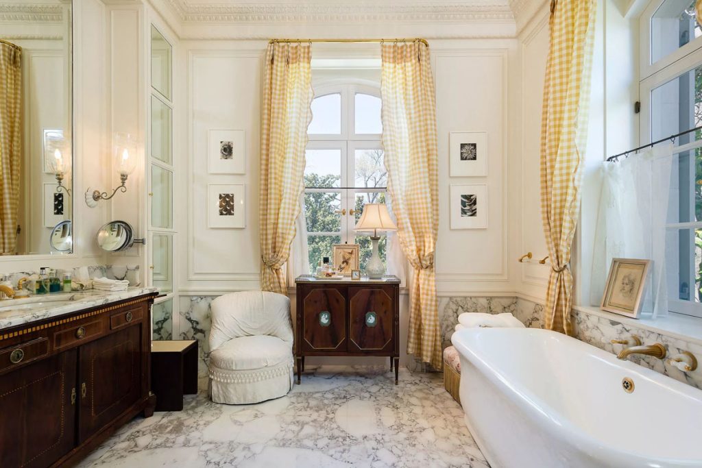 Awe-Inspiring Estate with Timeless Classical Architecture