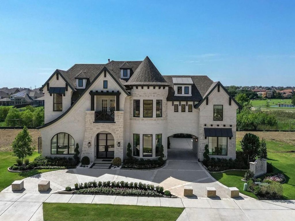 This Inspiring Dream Mansion Looks Like a Suburban Castle