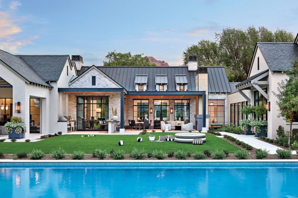 Urban Dream Home with Modern Farmhouse Style Architecture