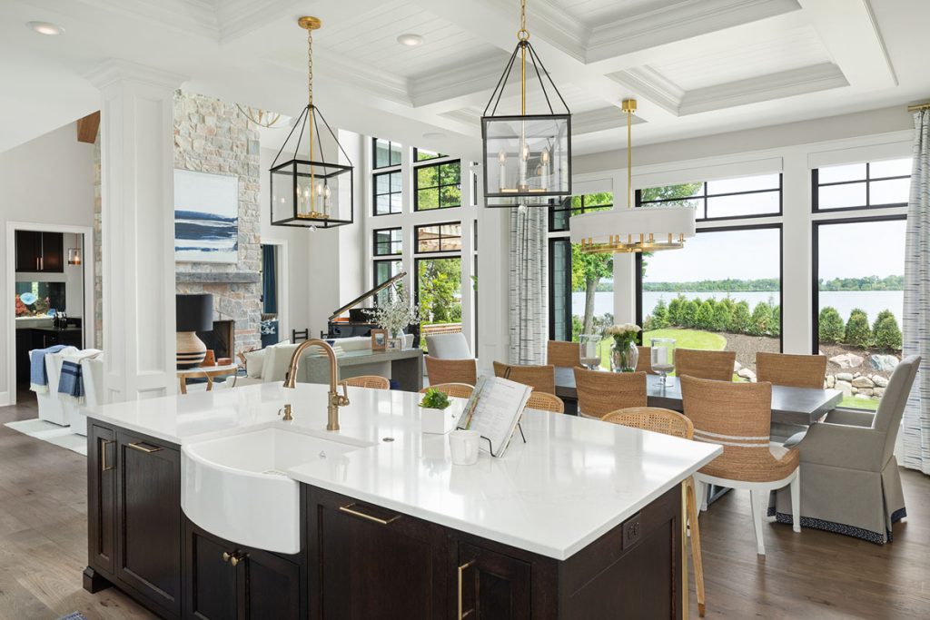 Elegant Cottage Style Luxury Home on Lake Minnetonka