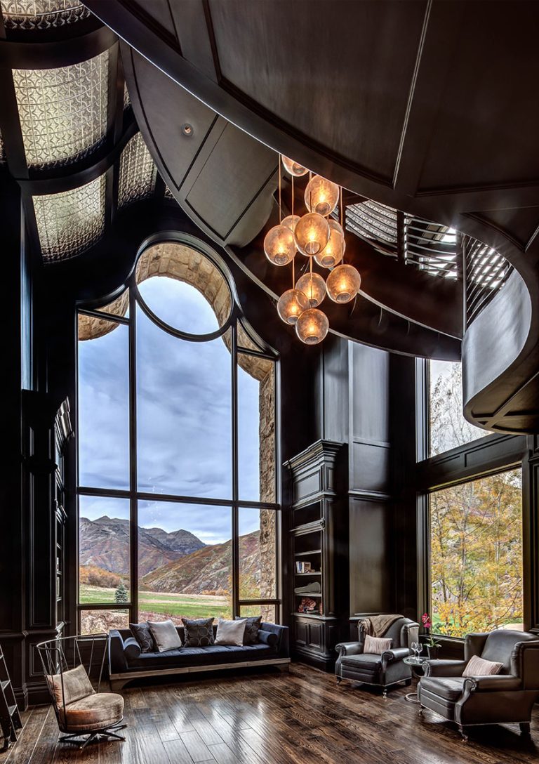 Magnificent Rustic Mountain Estate with Innovative Design