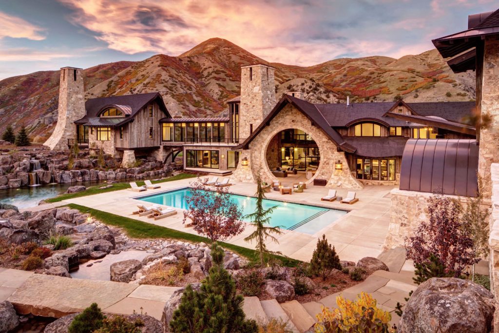 Magnificent Rustic Mountain Estate with Innovative Design