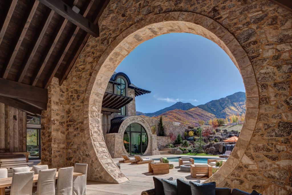 Magnificent Rustic Mountain Estate with Innovative Design