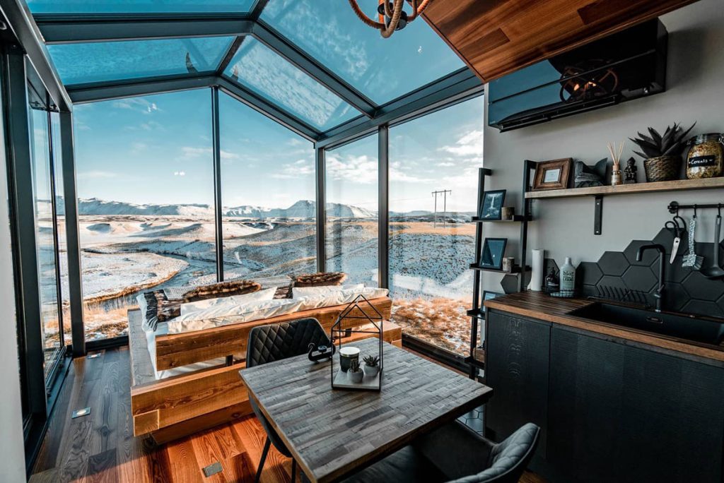 Panorama Glass Lodge: Sleeping Under the Stars in a Glass Tiny House