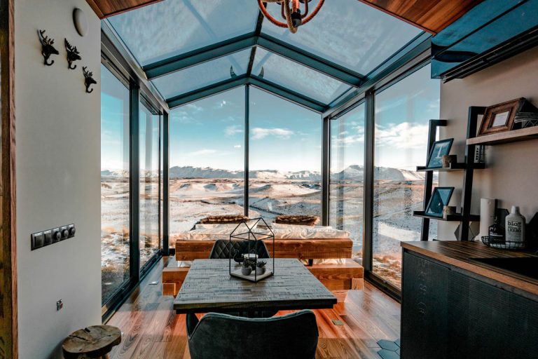 Panorama Glass Lodge: Sleeping Under the Stars in a Glass Tiny House