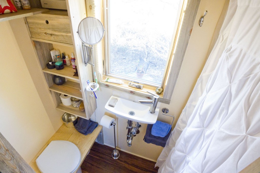 Solar Tiny House Project On Wheels | iDesignArch | Interior Design ... Solar Tiny House Project On Wheels | iDesignArch | Interior Design ...