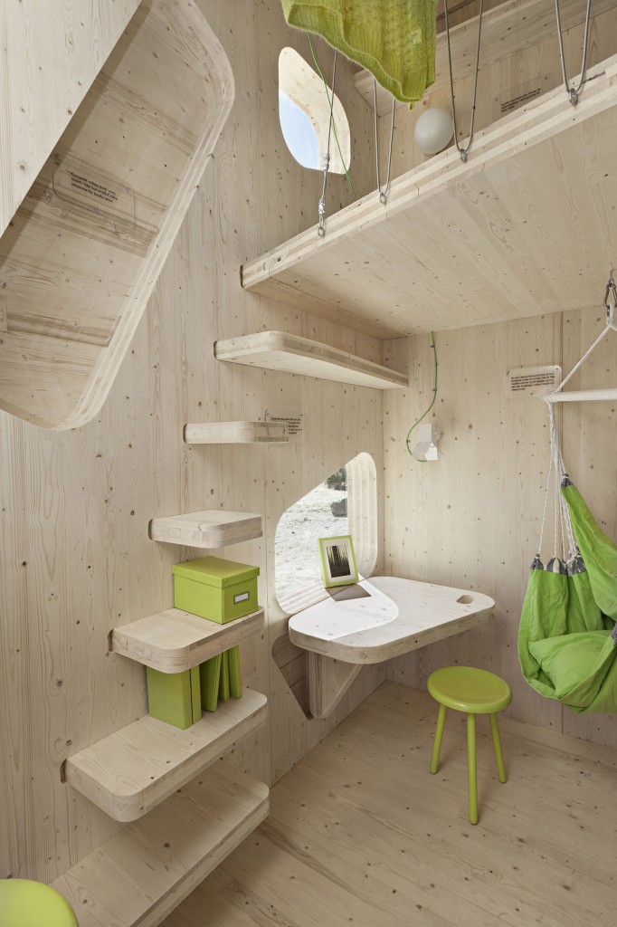 Portable Environmentally-Friendly Tiny Student Unit | iDesignArch ...