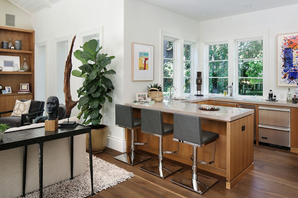 A Serene Californian Luxury Home With Transitional Architecture