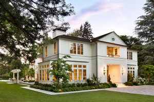 A Serene Californian Luxury Home With Transitional Architecture