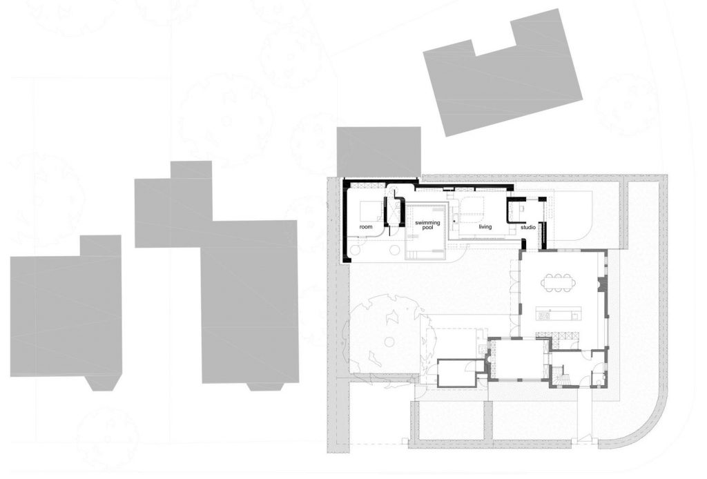 Transparent House Extension Connects Intimately With The Garden ...