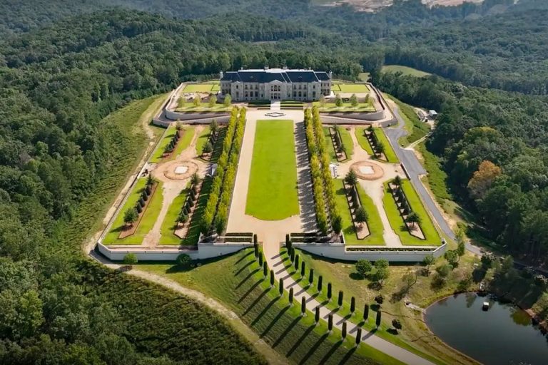 Tyler Perry’s Multi-Million Dollar Grand Estate in Georgia
