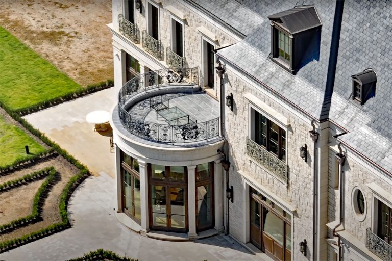 Tyler Perry’s Multi-Million Dollar Grand Estate in Georgia