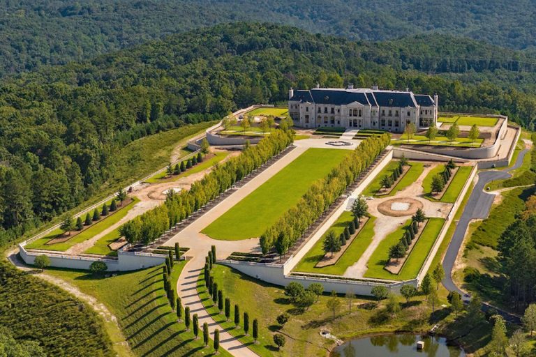 Tyler Perry’s Multi-Million Dollar Grand Estate in Georgia