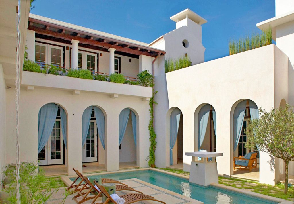 Zen Pool Courtyard House is a Unique Tranquil Hideaway