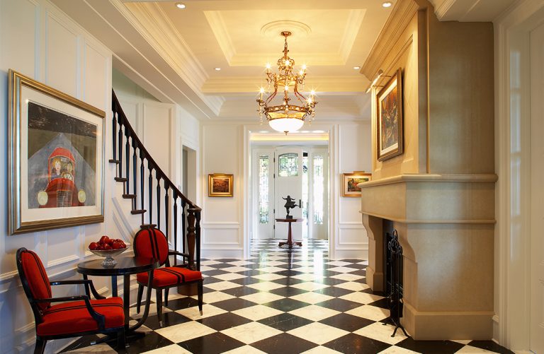 Luxury Home with Classic Contemporary Interior Decor and Traditional ...