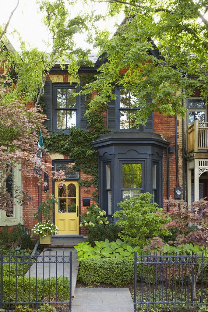 Traditional Victorian Style Townhouse with Curb Appeal | iDesignArch ...